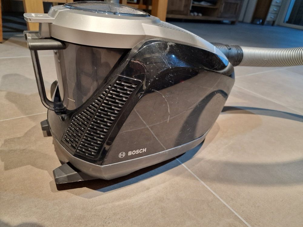 Bosch Relaxx'x Pro Silence Plus Staubsauger | Kaufen auf Ricardo