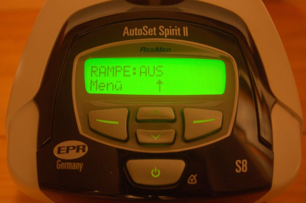 ResMed CPAP S8 AutoSet Spirit II + H4i (Gebraucht) in Obersteckholz für ...