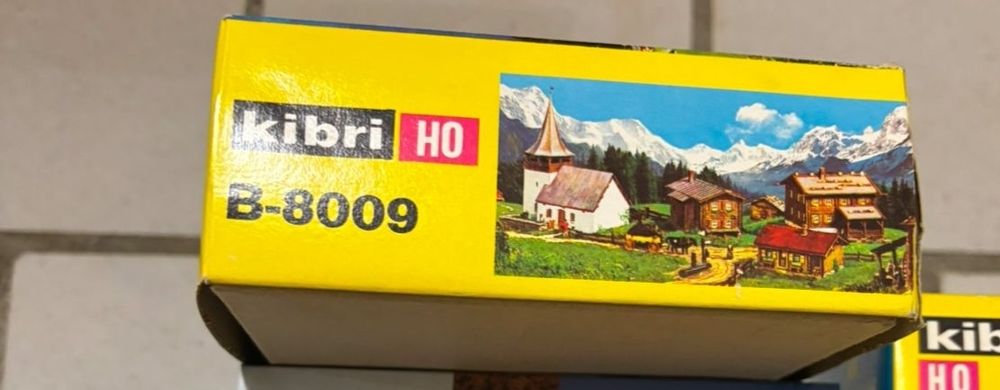 Kibri H0 B-8009 Dorfkirche, neu (Neu und originalverpackt) in Biberist ...
