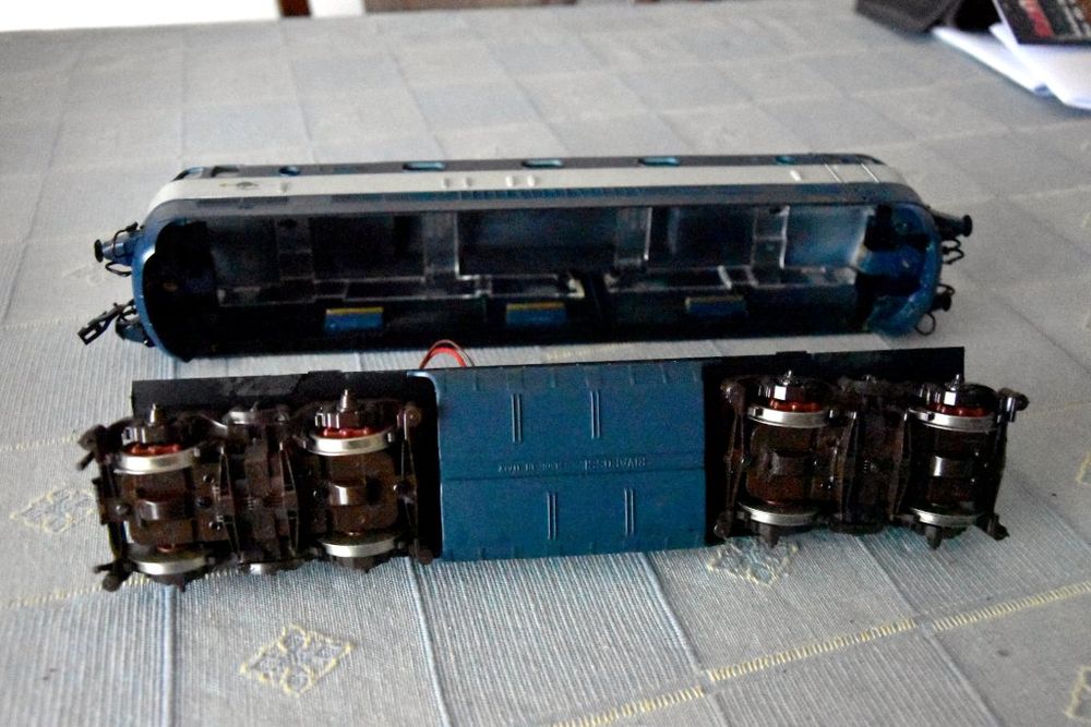 FS-E444 Tartaruga, 2-motorig von Rivarossi (Gebraucht) in Einsiedeln ...