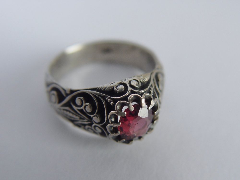 Vintage Silber Ring mit rotem Stein (Gebraucht) in Henggart für CHF 16 ...