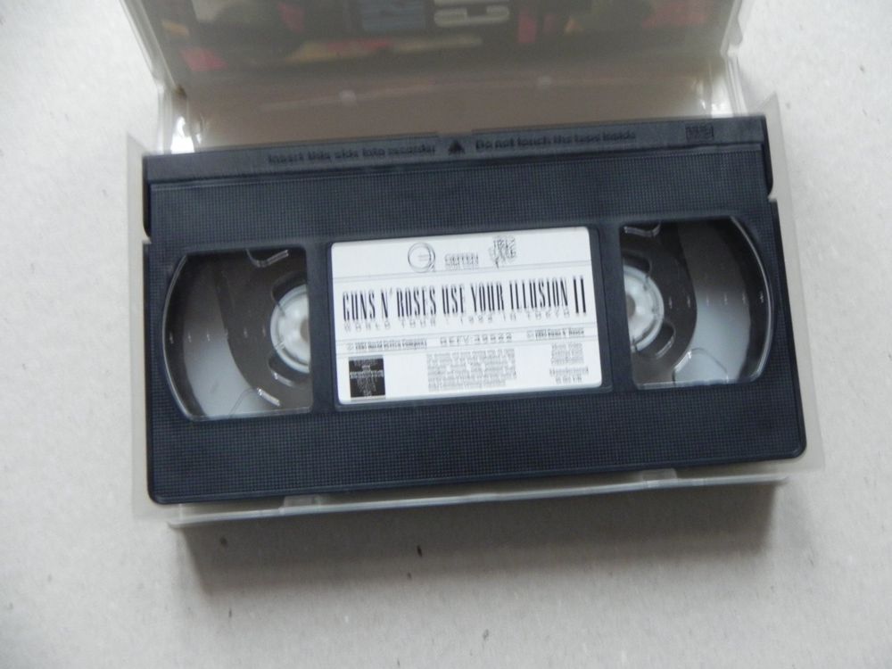 VHS Music Video Guns n`Roses 1992 Use your Illusion II LP (Gebraucht ...