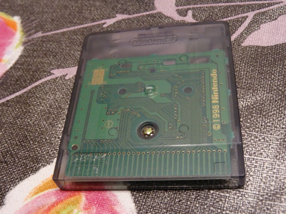 Hugo GAMEBOY COLOR (Gebraucht) in Olten für CHF 15 – mit Lieferung auf ...