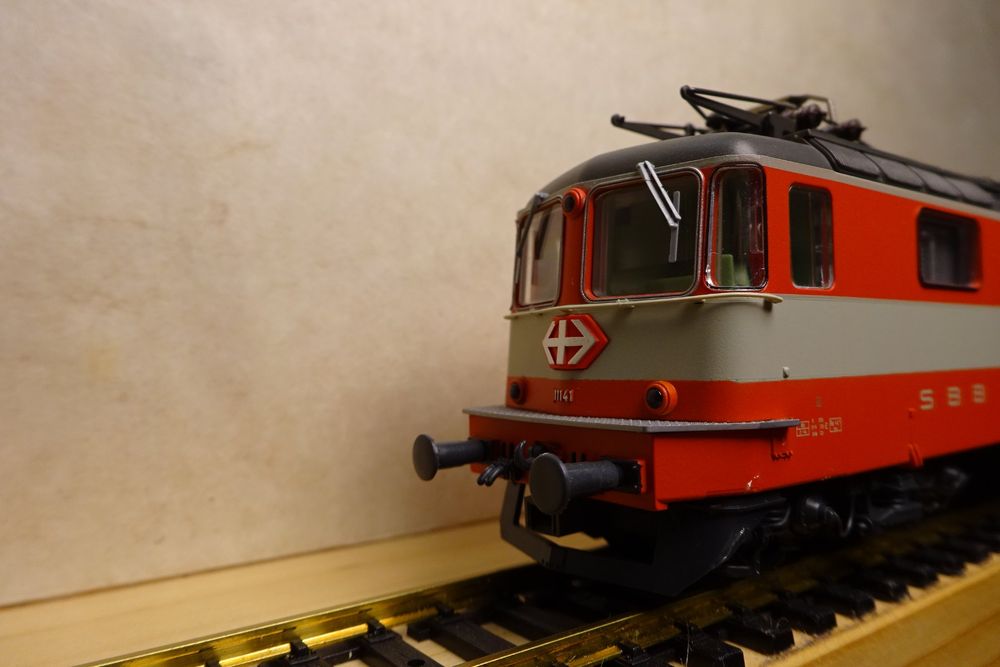 Roco SBB E Lok Swiss Express. H0. OVP. Neuwertig | Acheter sur Ricardo