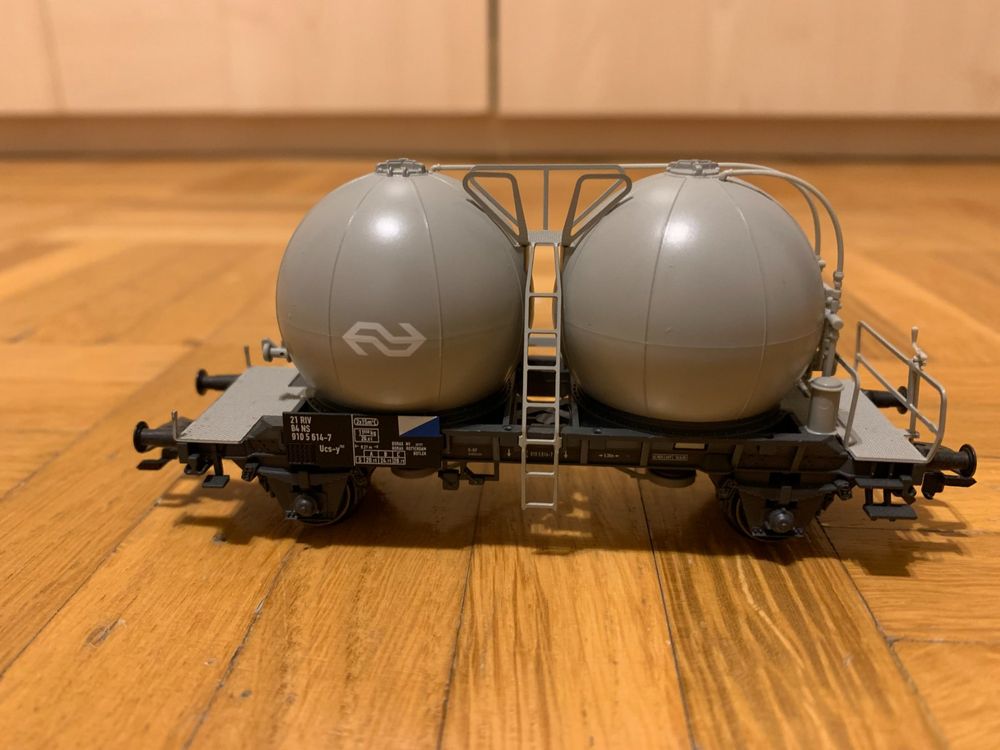 Märklin H0, wagon à cuves sphériques NS, 46625 (Gebraucht) in Nyon für ...