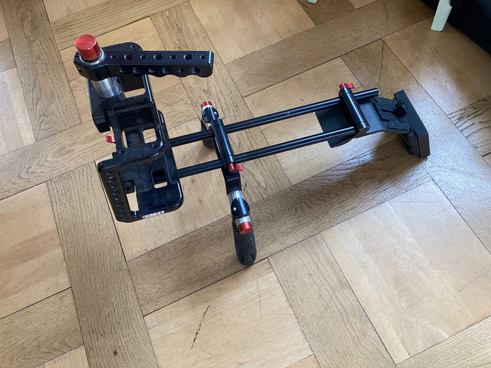 Shape Blackmagic Shoulder Mount Camera Rig - Black magic (Gebraucht) in ...