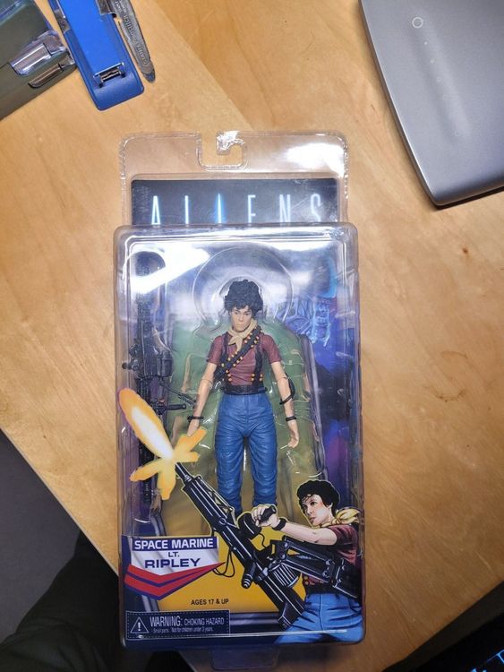 NECA Aliens Space Marine Ripley Actionfigur OVP (Neu und ...