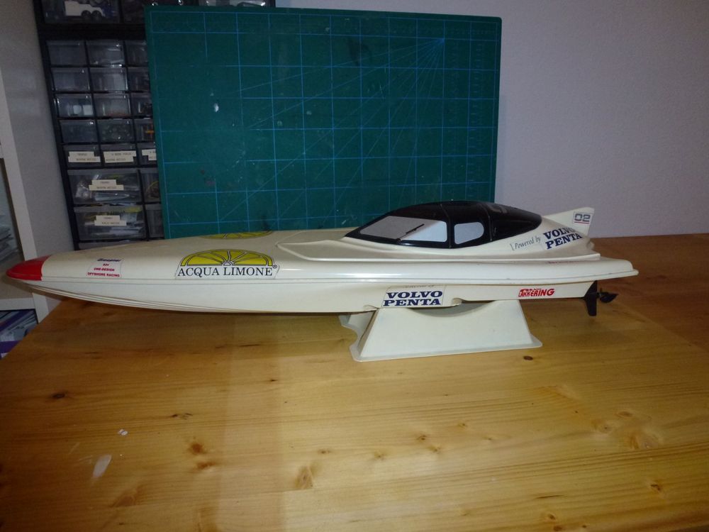 RC Boot Rumpf (Defekt) in Herisau für CHF 7 – mit Lieferung auf Ricardo ...
