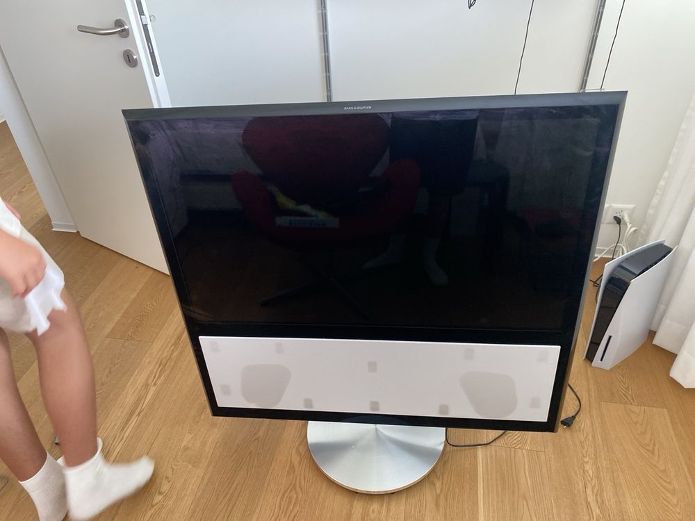 Bang & Olufsen BeoVision 7 mit Standfuss | Kaufen auf Ricardo