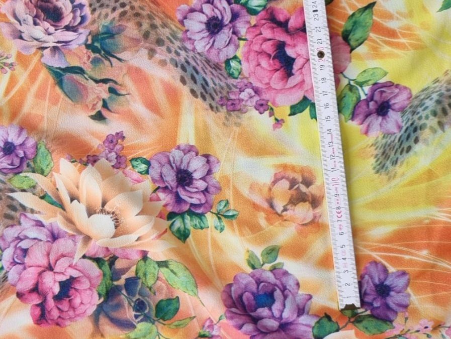 Stoff Crepè mit bunten Farben (Neu und originalverpackt) in geroldswil für CHF 29 – mit ...