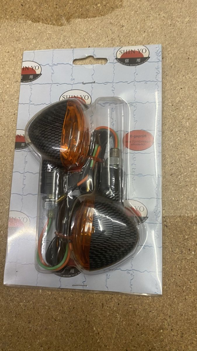 Motorradblinker 12V nicht LED (Neu und originalverpackt) in Rotkreuz ...