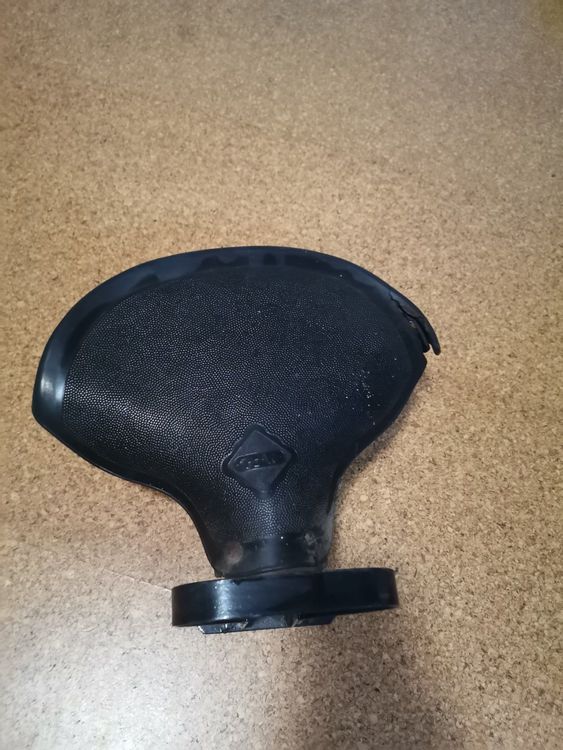 R25 Sattel BMW Soziussattel MAL (Gebraucht) in Oberhofen AG für CHF 170 – nur Abholung auf ...