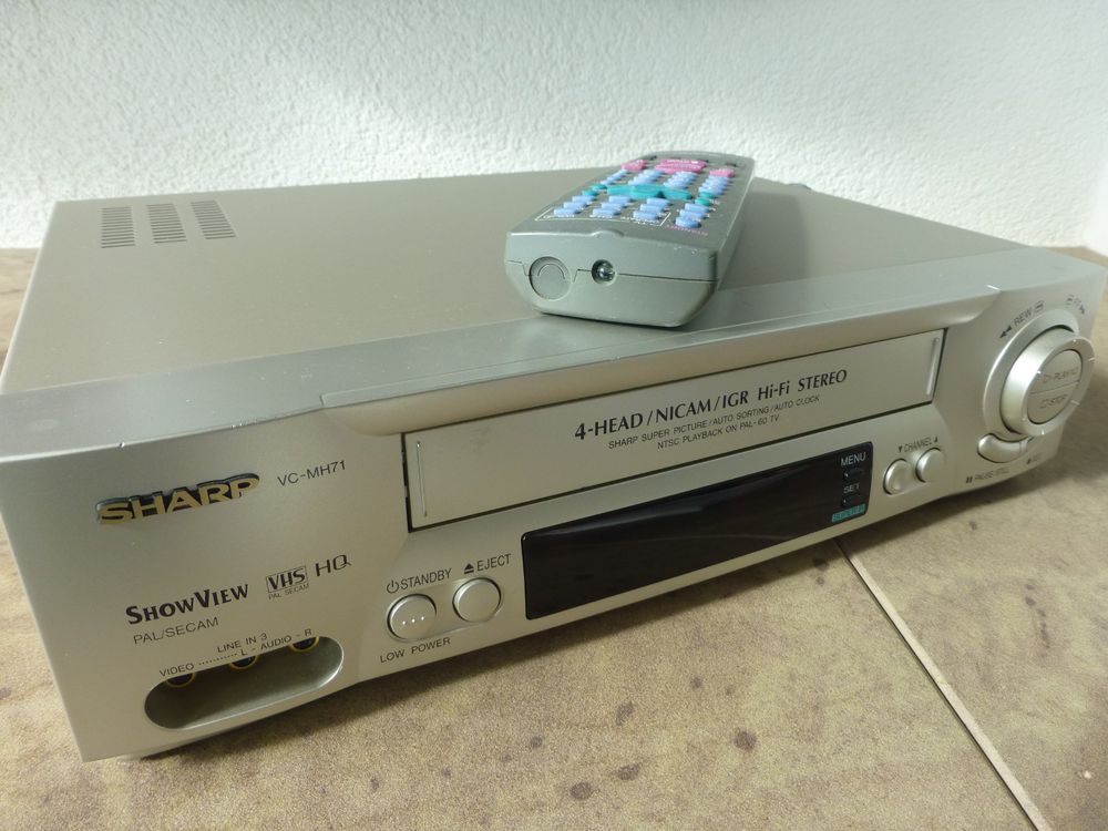 Videorecorder VHS Sharp in silber | Kaufen auf Ricardo
