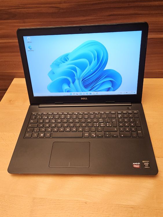 Dell 15" mit Neue Batterie, Radeon R7 M260 2GB Grafik, i5 4. (Gebraucht ...