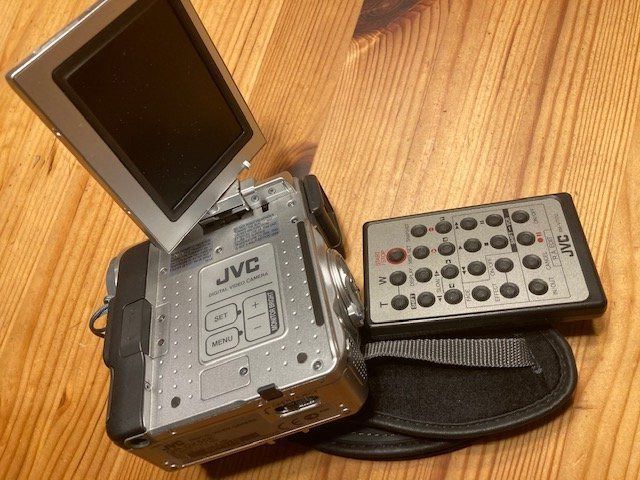 Camcorder JVC GR-DX55E mit Zubehör (DV) | Kaufen auf Ricardo