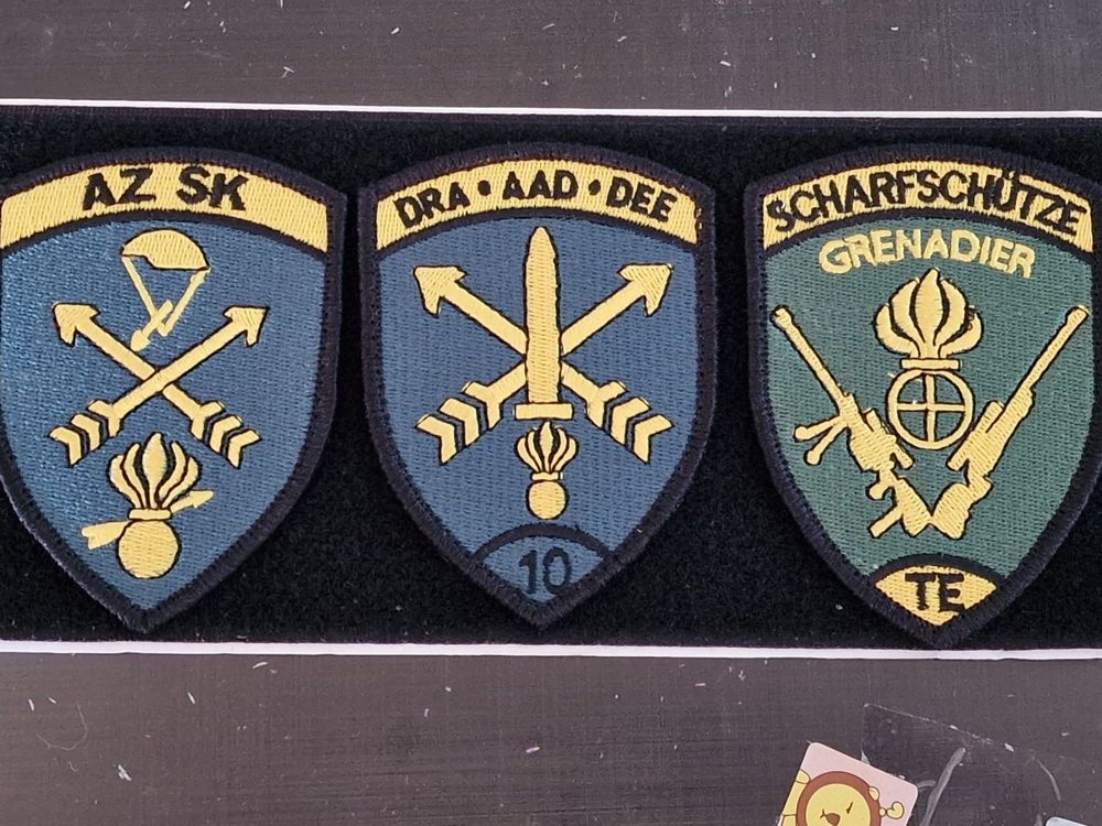 Grenadier Badge Trio Badges Klett (Neuf (Voir description)) à Nyon pour ...