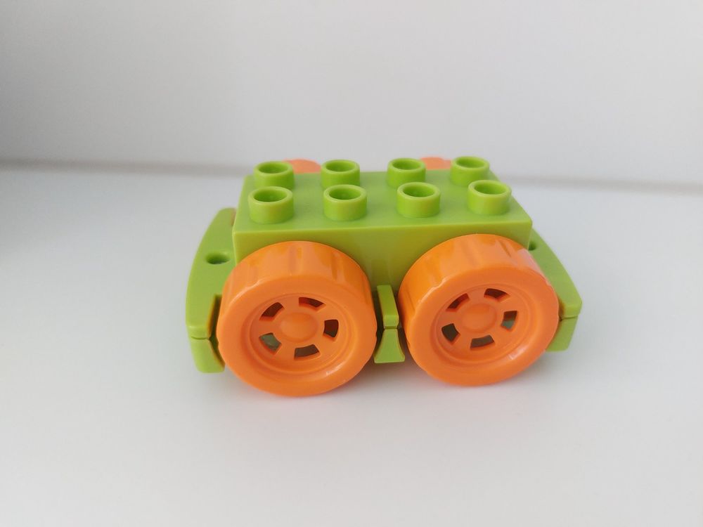 Fahrzeug mit Rückziehmotor (Lego Duplo) (Gebraucht) in Balterswil für ...