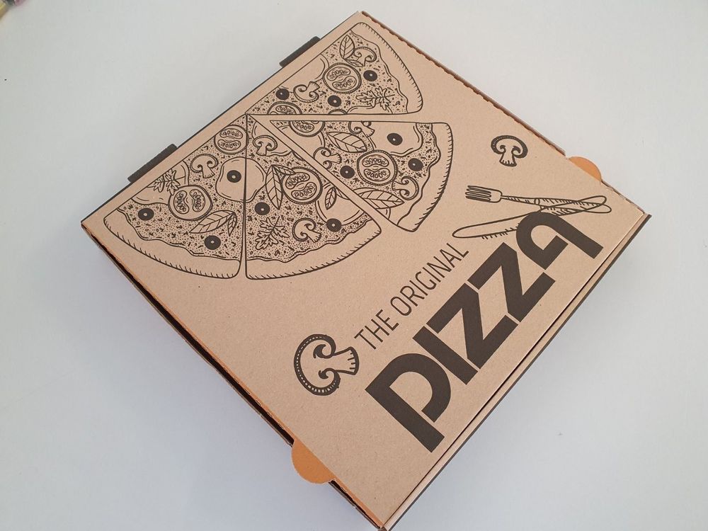 Pizzakarton (Neu und originalverpackt) in Degersheim für CHF 25 – mit ...