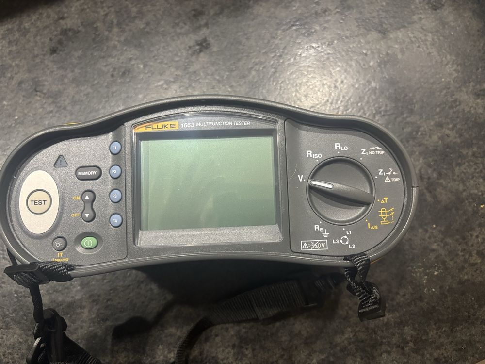Fluke multimeter 1663 (Neu und originalverpackt) in Ropraz für CHF 900 ...