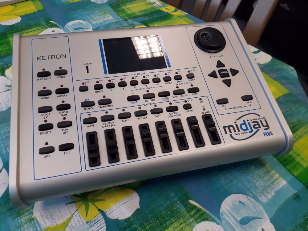 Multiplayer KETRON Midjay Plus | Kaufen auf Ricardo