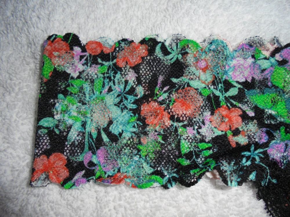 VICTORIA'S SECRET LACIE THONG, M, NEU, RÜCKSEITE...... (Neu und ...