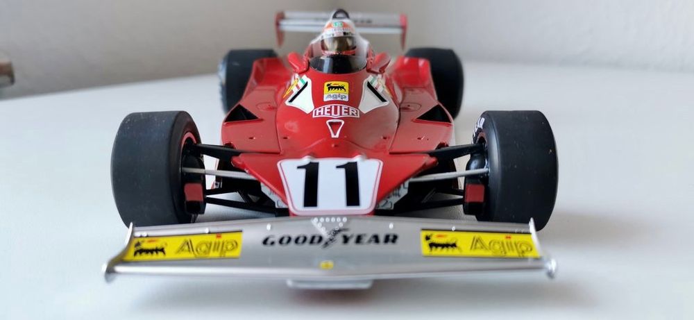 FERRARI 312 T2 B # 11, NIKI LAUDA, WINNER ZANDVOORT 77, 1:18 (Neu und originalverpackt) in ...