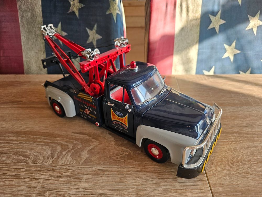 56'Ford F100 Tow Truck Abschlepper 1:18 (Gebraucht) in Goldingen für ...