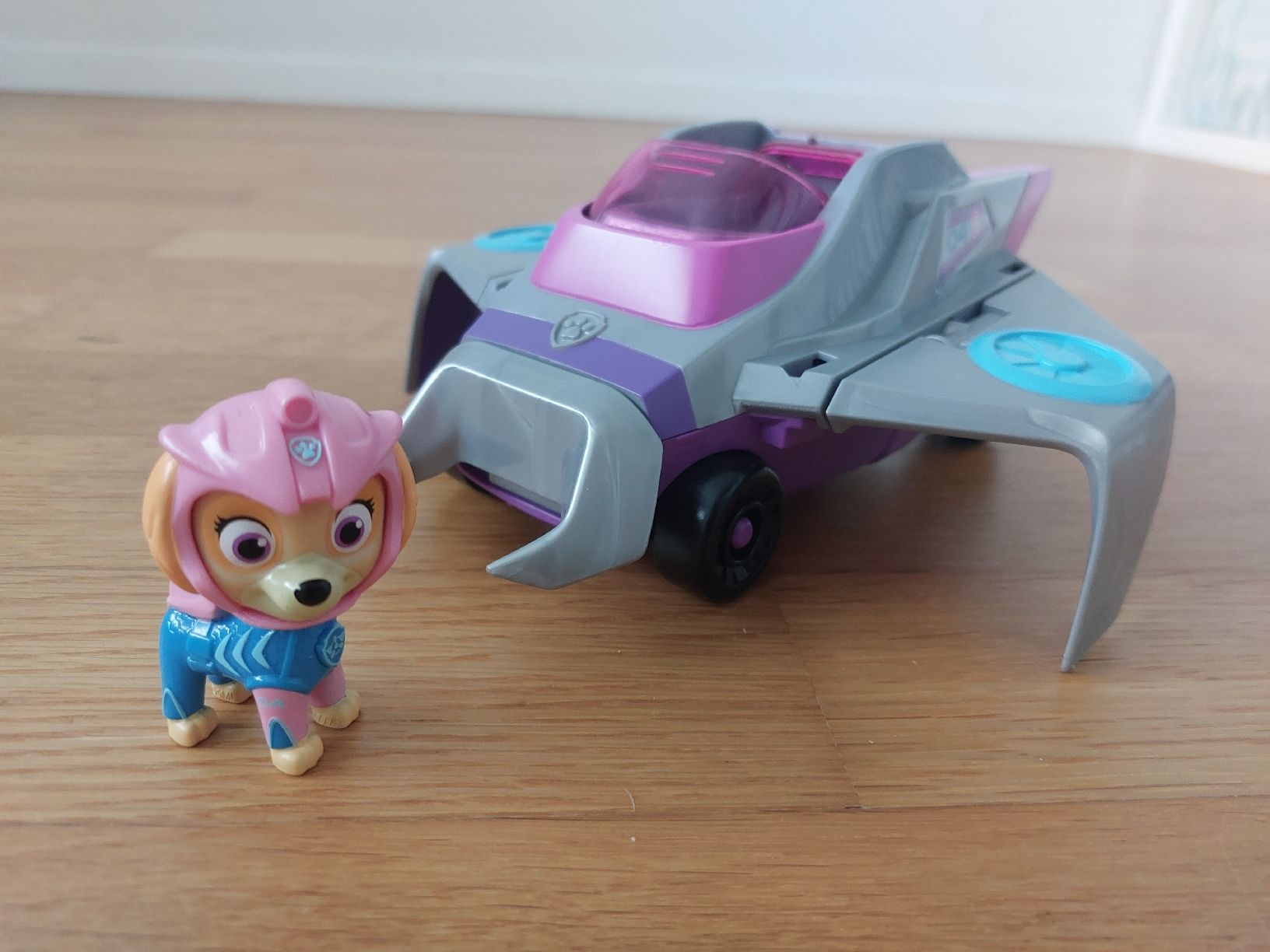 PAW PATROL Aqua Pups Skye mit Deluxe Manta Ray-Fahrzeug (Gebraucht) in ...