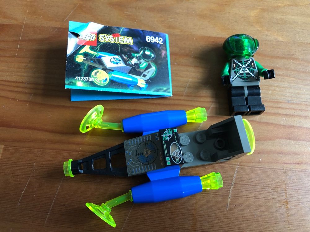 Lego 6942 Zo Weevil mit Minifigur und Anleitung | Kaufen auf Ricardo