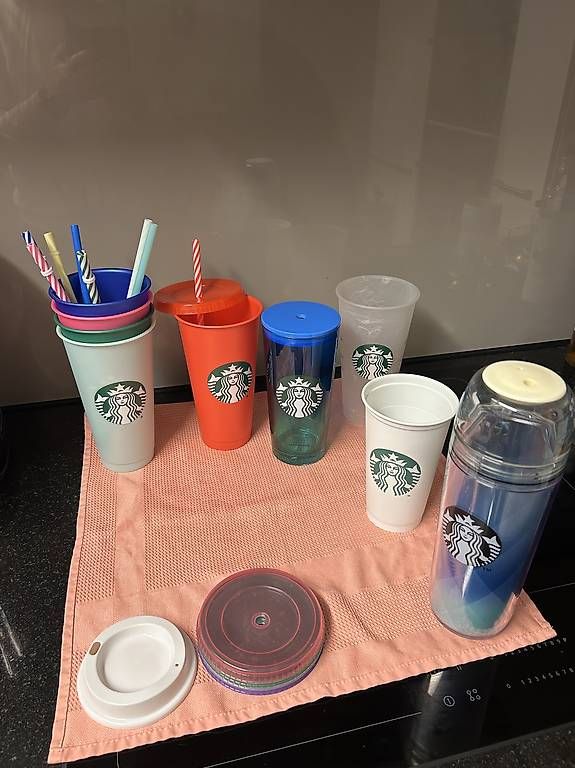 Starbucks Becher (Gebraucht) in Willisau für CHF 15 – nur Abholung auf ...