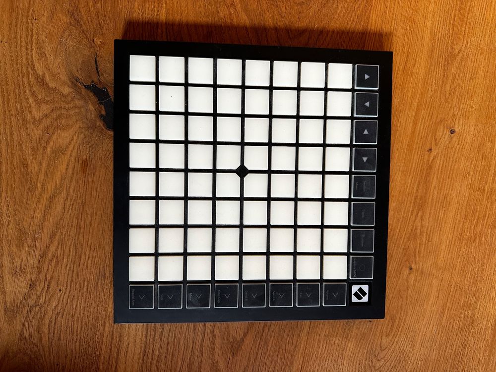Launchpad X (Neu (gemäss Beschreibung)) in Hinterfultigen für CHF 80 ...