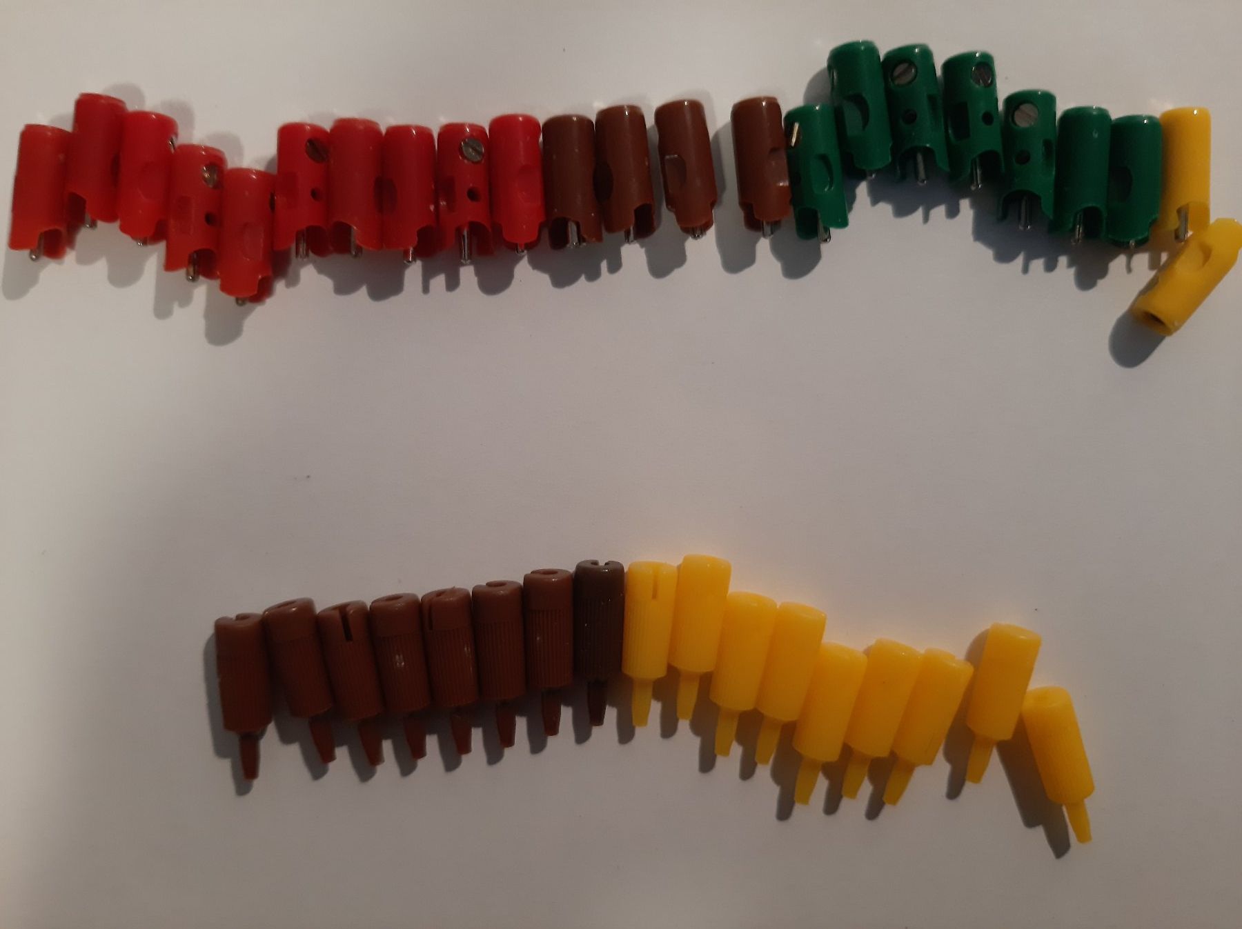 Moderne Märklin H0/H0m Stecker und Muffen (Gebraucht) in Thun für CHF 3 – mit Lieferung auf ...