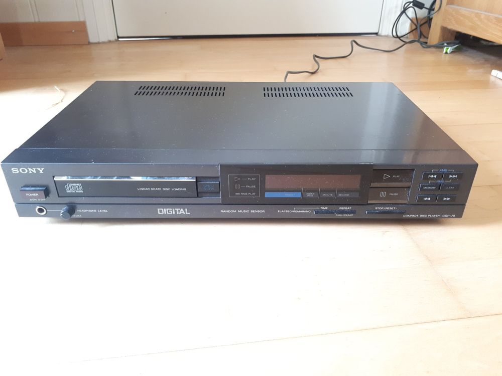 Sony CDP-70 CD-Player / CD-Spieler aus den 80er-Jahren | Kaufen auf Ricardo