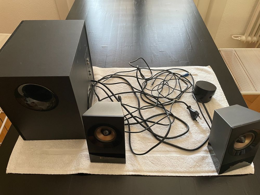 Logitech Z533 PC Lautsprechersystem 2:1 - DEFEKT für Bastler | Kaufen ...