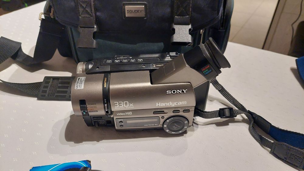 Sony 330x Digital Zoom CCD-TR516E PAL Hi8 Camcorder (Gebraucht) in ...