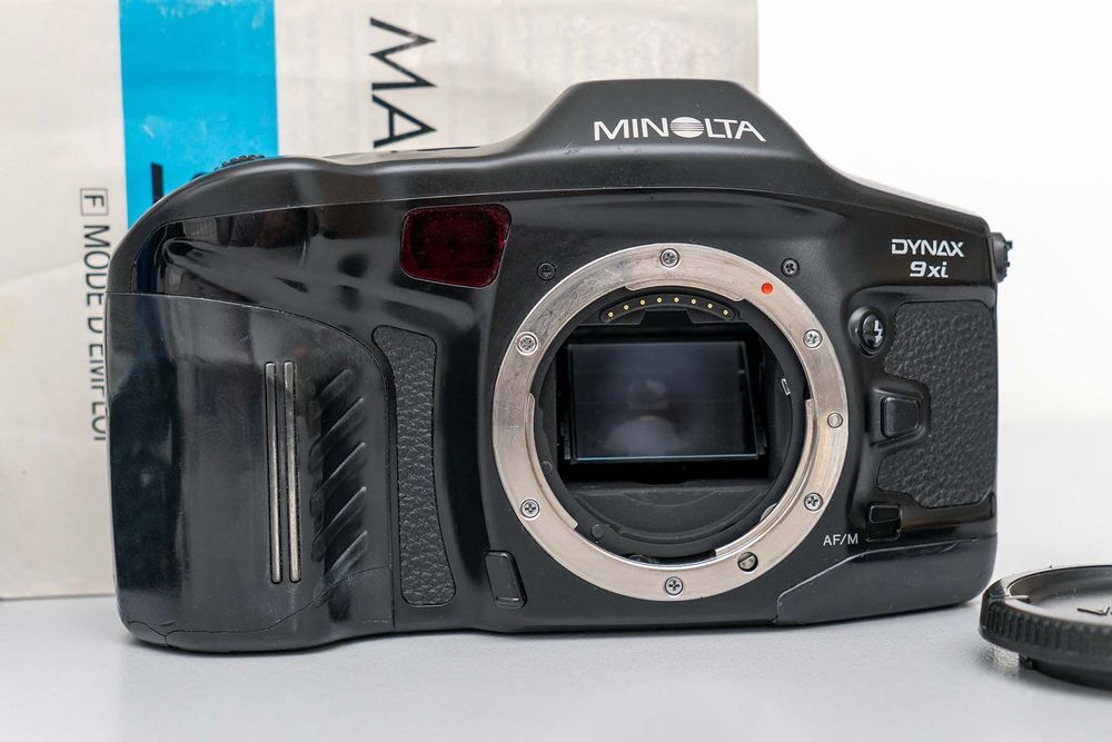 Minolta Dynax 9xi & Blitz 5400xi & Wireless Flash Controller (Gebraucht) in Basel für CHF 52 ...