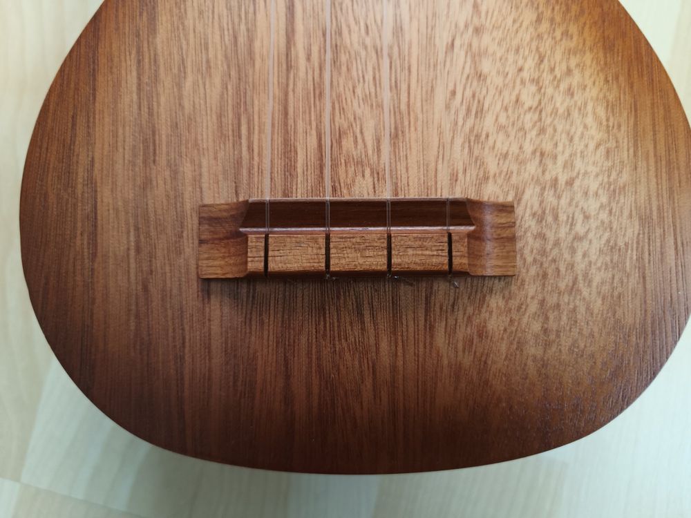 Ukulele (Gebraucht) in Wald ZH für CHF 30 – mit Lieferung auf Ricardo ...