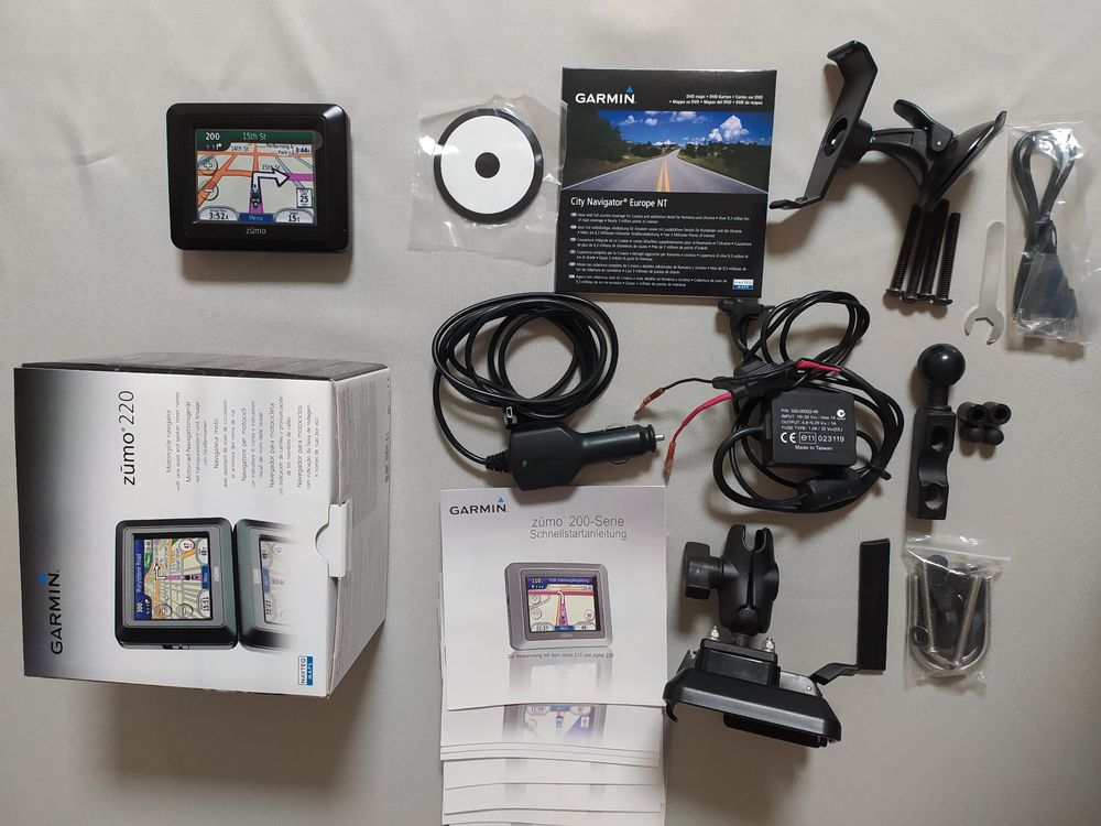 GARMIN zumo 220 OVP Motorrad und Auto (Gebraucht) in Dietikon für CHF ...