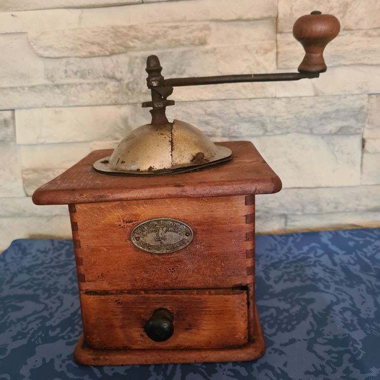 Antike Kaffeemühle aus Holz | Kaufen auf Ricardo