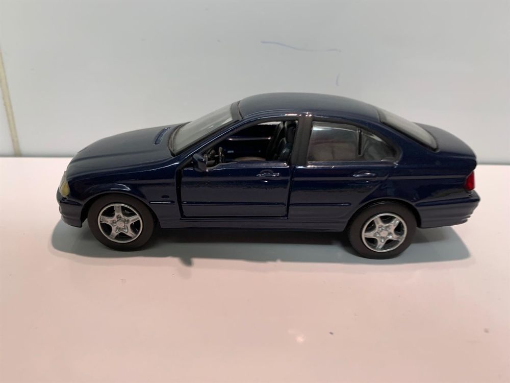 BMW 3'er 1:32 New Ray (Gebraucht) in Kerzers für CHF 3 – mit Lieferung ...