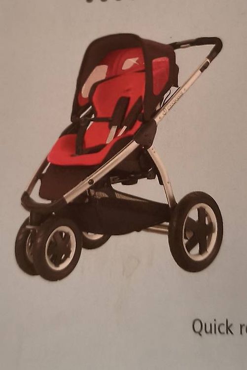 Pousette enfants 0-7 ans rouge et noir (D'occasion) à Les Bois pour CHF ...