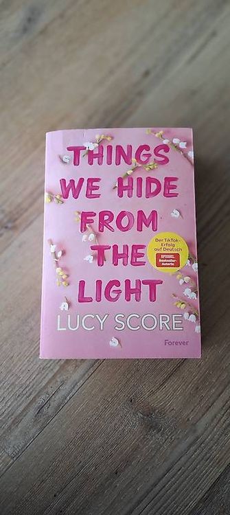 Things we hide from the light Lucy Score (Gebraucht) in Einsiedeln für ...