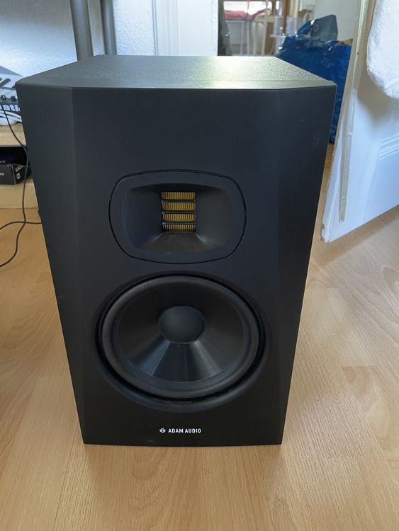 2x Adam TV Studioboxen (Gebraucht) in für CHF 250 – mit Lieferung auf ...