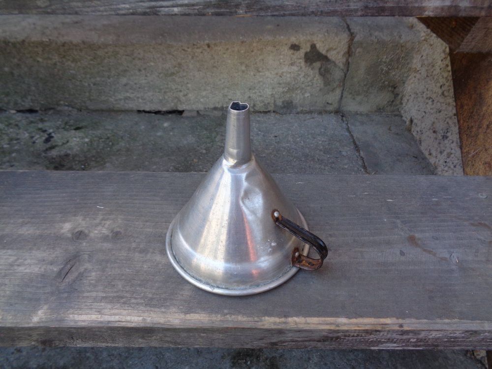 Alu Trichter Durchmesser ca.13 cm. (Gebraucht) in Hägglingen für CHF 24 ...