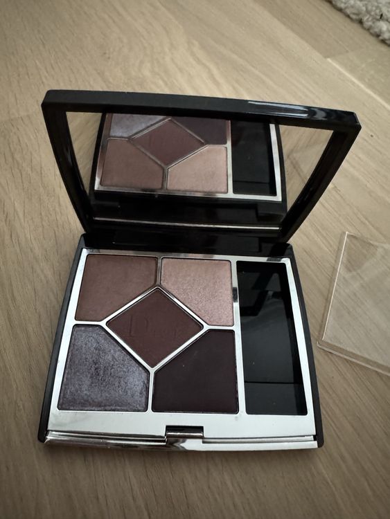 Dior Tutu Palette (Gebraucht) in Cham für CHF 30 – mit Lieferung auf ...