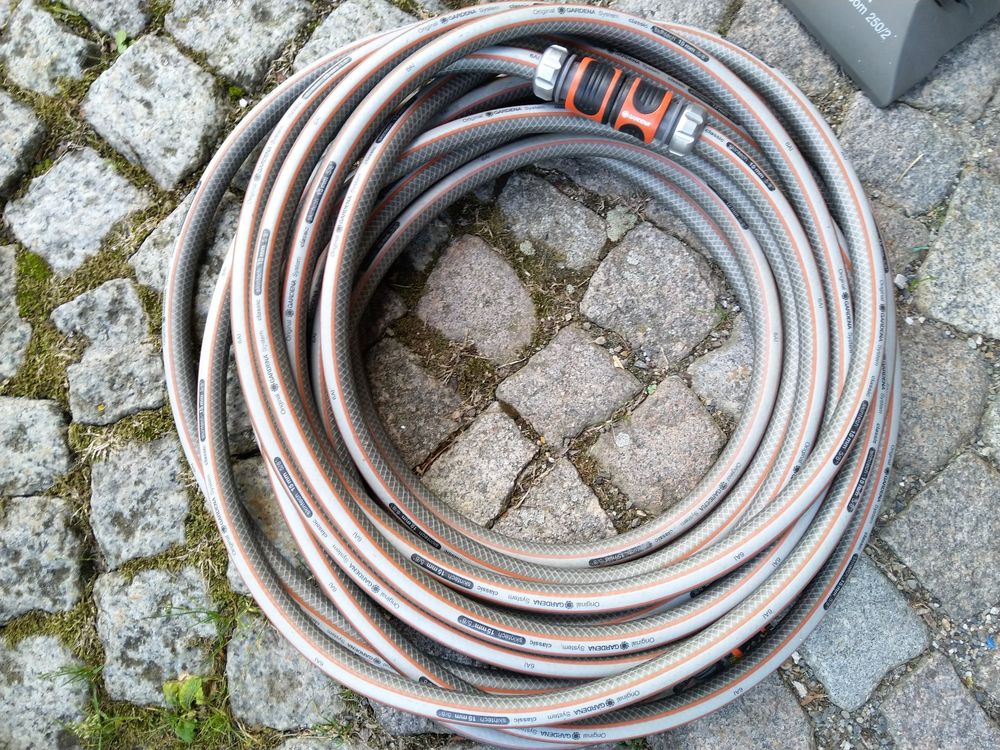 Gardena Schlauch D13mm 1/2" mit Kupplungen 5 und 10 Meter (Gebraucht) in Wangen b. Dübendorf für ...