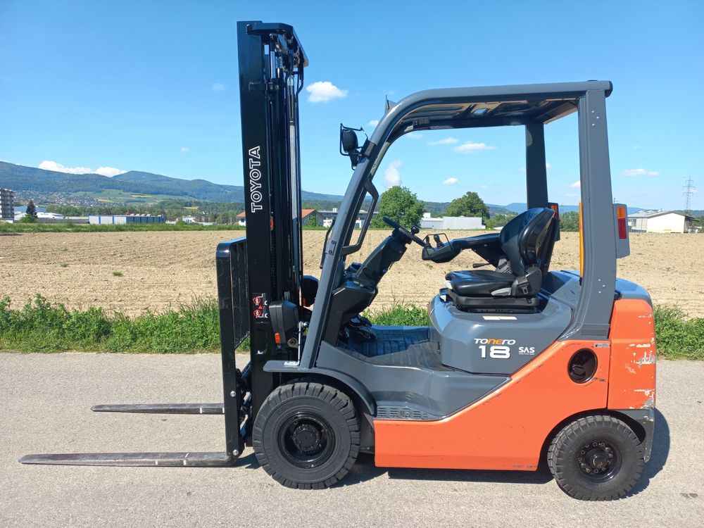 Stapler 1,8T Dieselstapler Stapler Toyota 8FDF18 SAS HH3,7m | Kaufen auf Ricardo