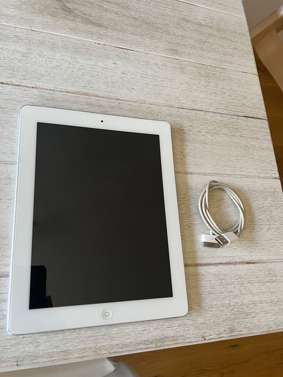 iPad 1 Gen (Gebraucht) in Rombach für CHF 2 – mit Lieferung auf Ricardo ...