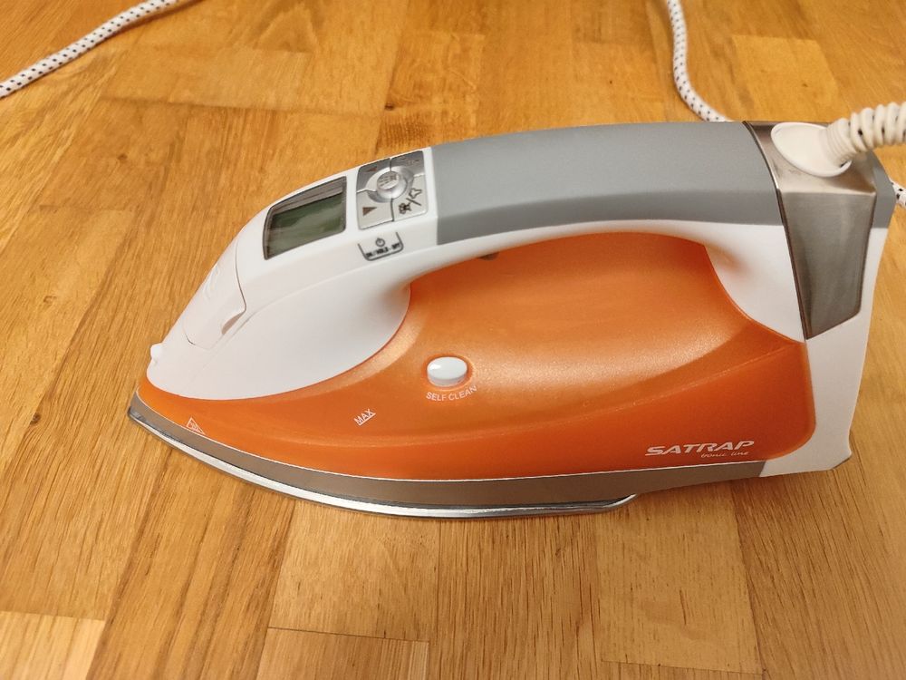 SATRAP Digitales Dampfbügeleisen (Gebraucht) in Rüschlikon für CHF 10 – nur Abholung auf Ricardo ...