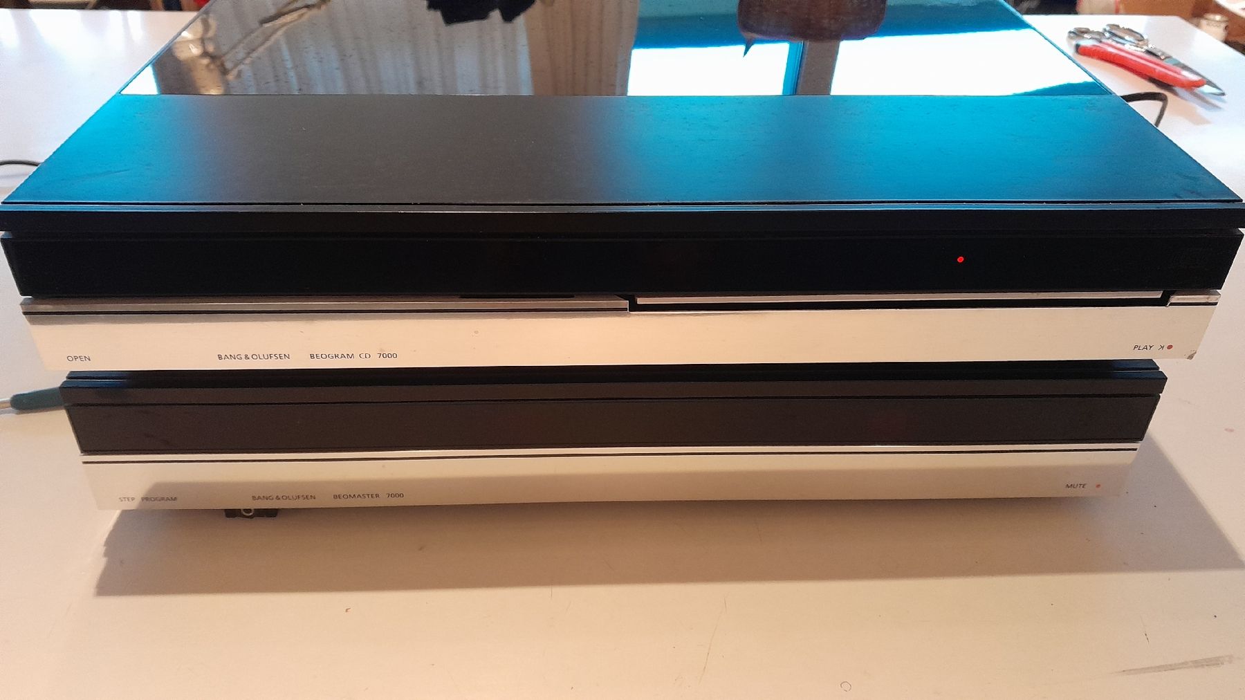 Bang&Olufsen Beogram CD 7000 & Beomaster 7000 (Gebraucht) in Zürich für CHF 129 – mit Lieferung ...